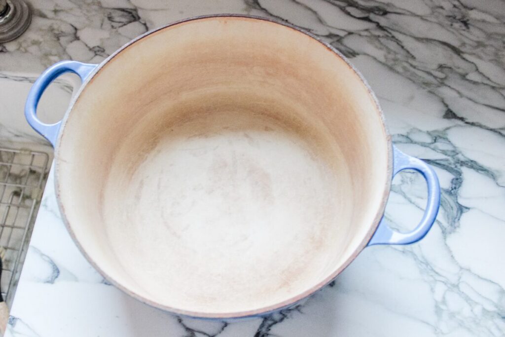 How to Clean Your Le Creuset Dutch Oven: Deep Cleaning Guide (With ...